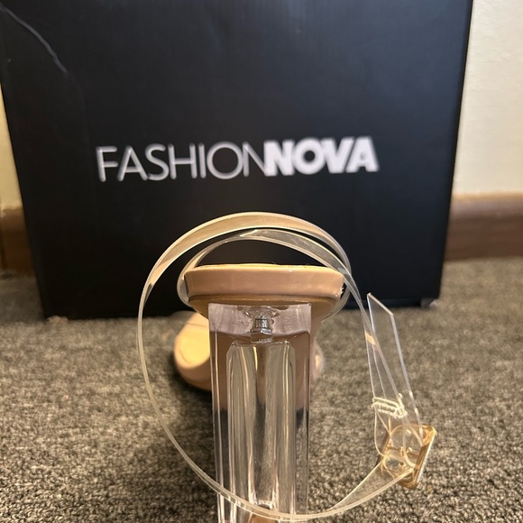 Fashion Nova | Shoes | Fashion Nova Transparent Block Heel Sandals Box ...